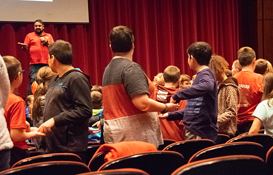 Lozanos teach kids about drugs, alcohol « The VW independent